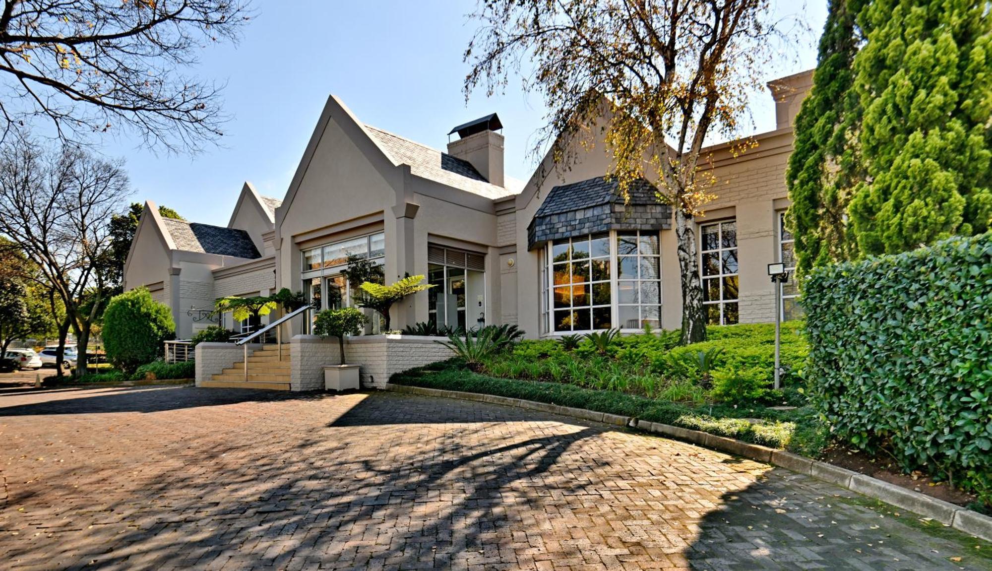 CITY LODGE SANDTON MORNINGSIDE JOHANNESBURG | 3-STAR ACCOMMODATION SANDTON